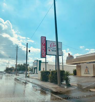 Cleo's Gentlemen's Club ️