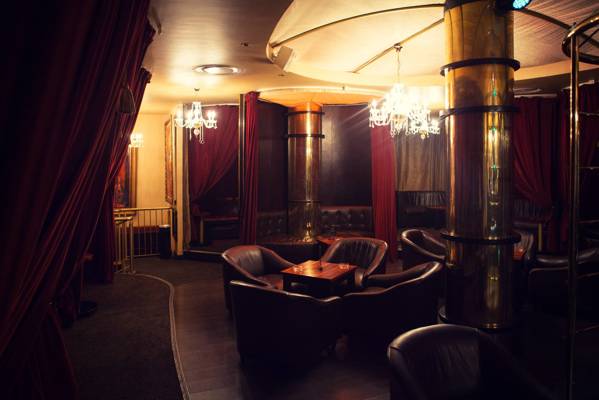 Mavericks Gentlemen's Club ️